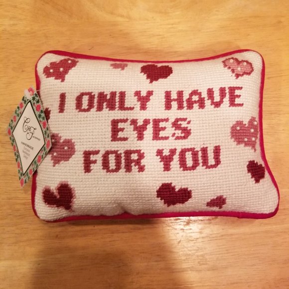 C & F Enterprises | Accents | Cf Enterprises Valentines Needlepoint ...